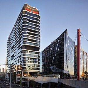 Contorting 720 Bourke Street Melbourne adds to Docklands skyline ...