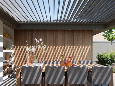 How to create a multipurpose outdoor room with an opening roof ...