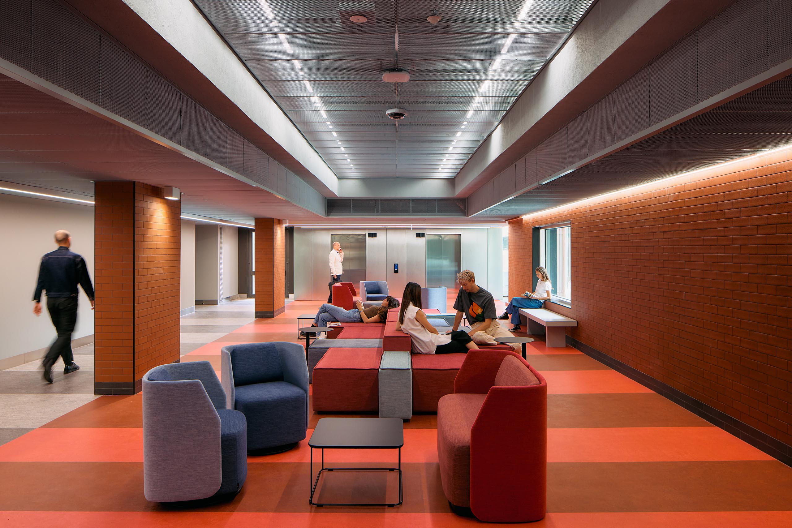 Smarter spaces: The rise of adaptive and sustainable furniture in ...