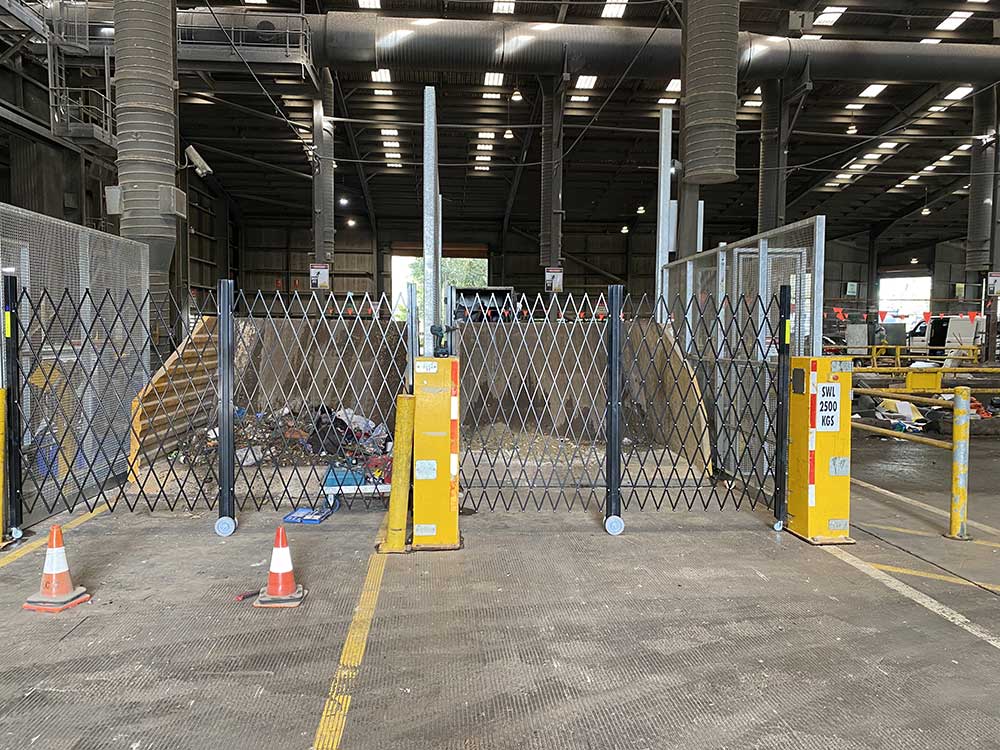 Mobile trellis doors securing Cleanaway’s waste recycling facilities ...