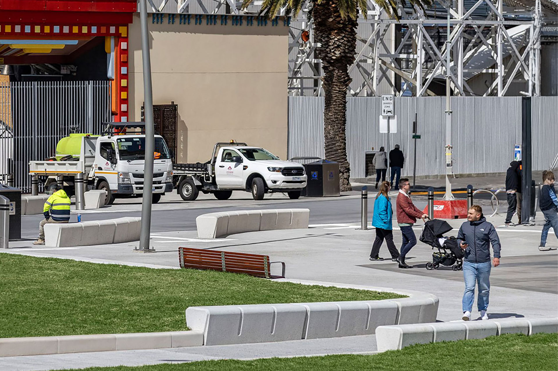 Concrete Furniture For Commercial And Community Spaces | Architecture ...