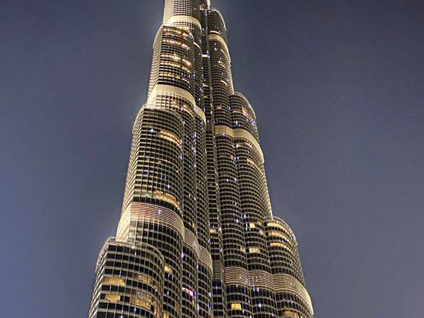 Constructing the world’s tallest buildings creates high emissions ...
