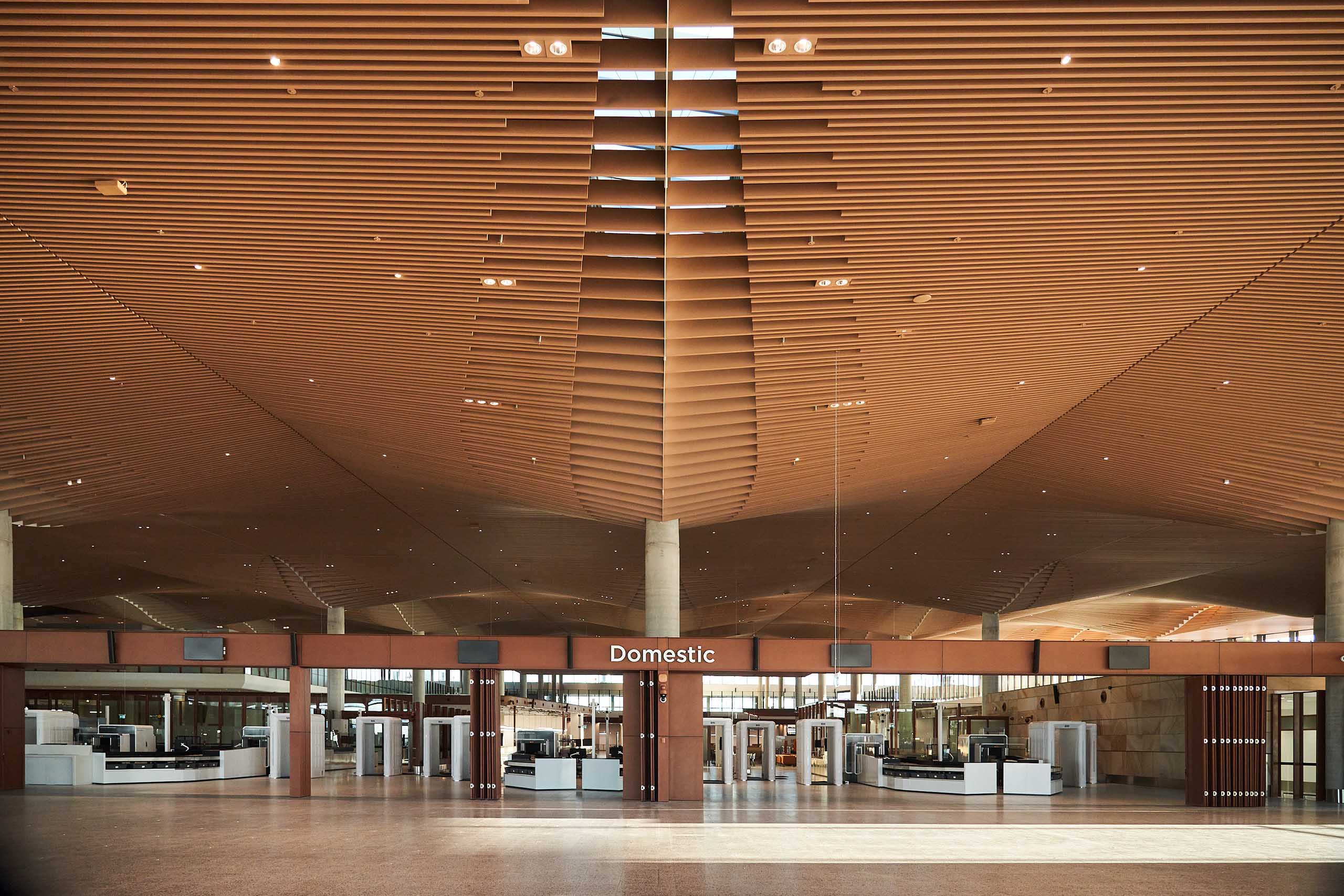 WSI terminal's impressive ceiling built with Capral's LocAl® Green ...