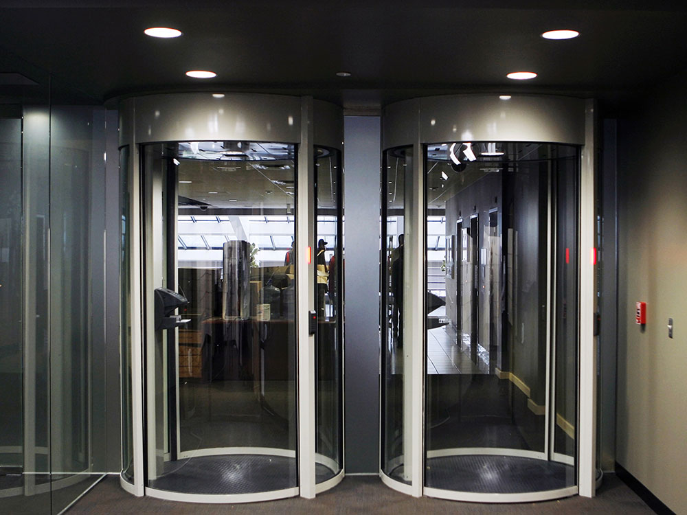 How A Layered Approach To Physical Security Can Reinforce Your Data Protection Strategy