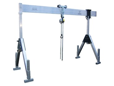 Gantry Cranes available for hire from Kennards Lift & Shift ...