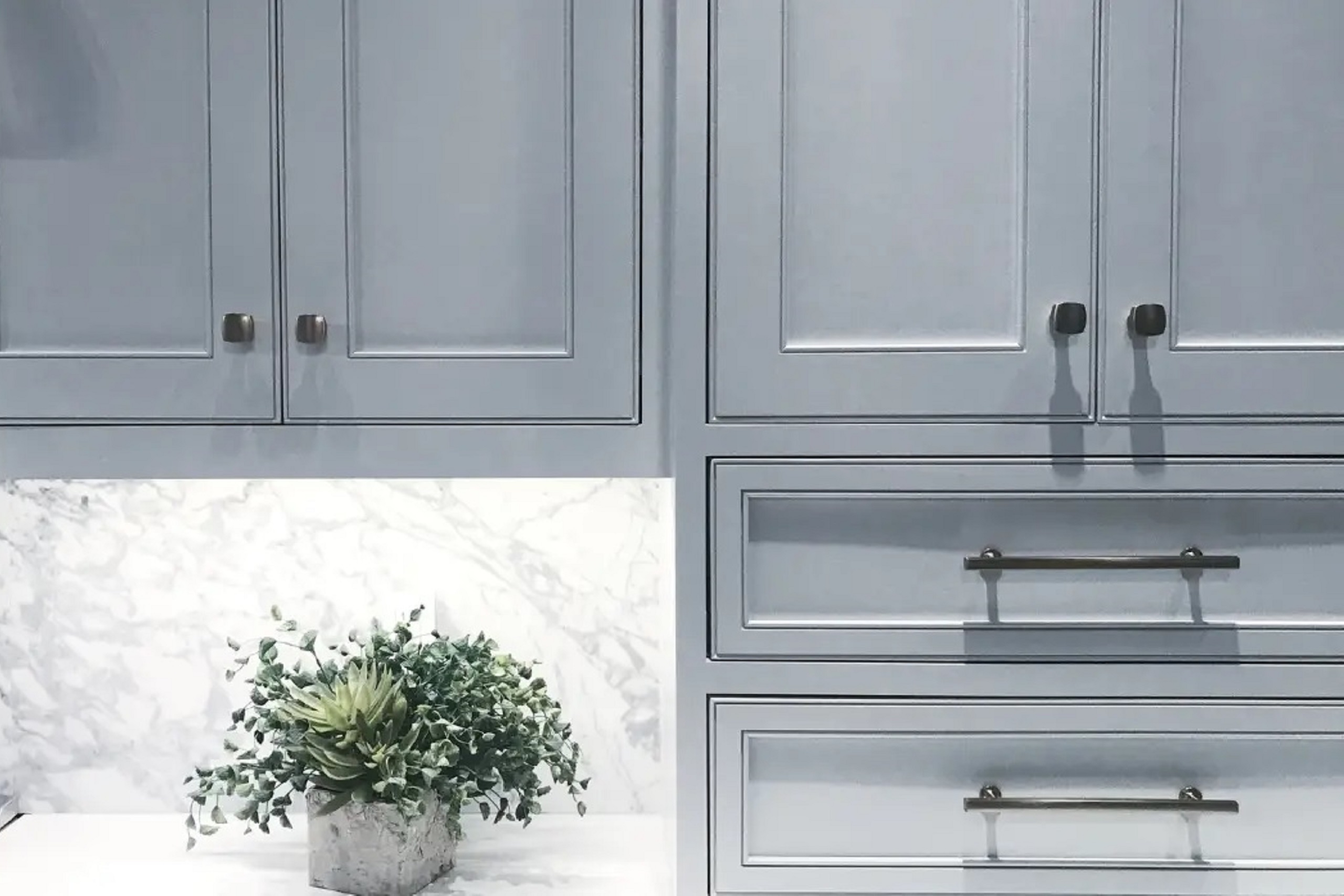 Choosing the right size handles for your kitchen cabinets ...