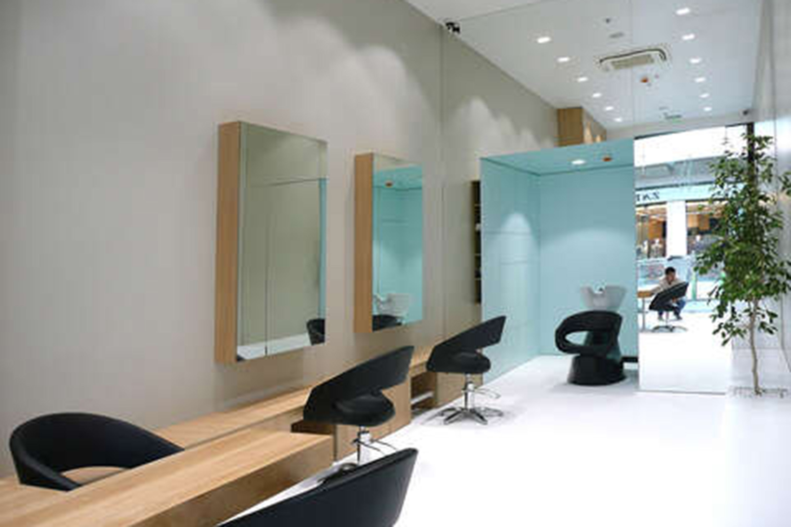 Kronospan Mint colour adds tranquillity in hair saloon refresh ...