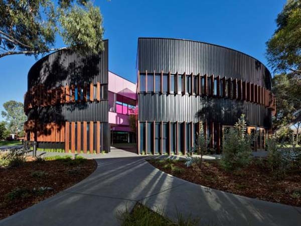 New Lysaght ZENITH cladding profiles: Bold, dramatic and distinctive ...