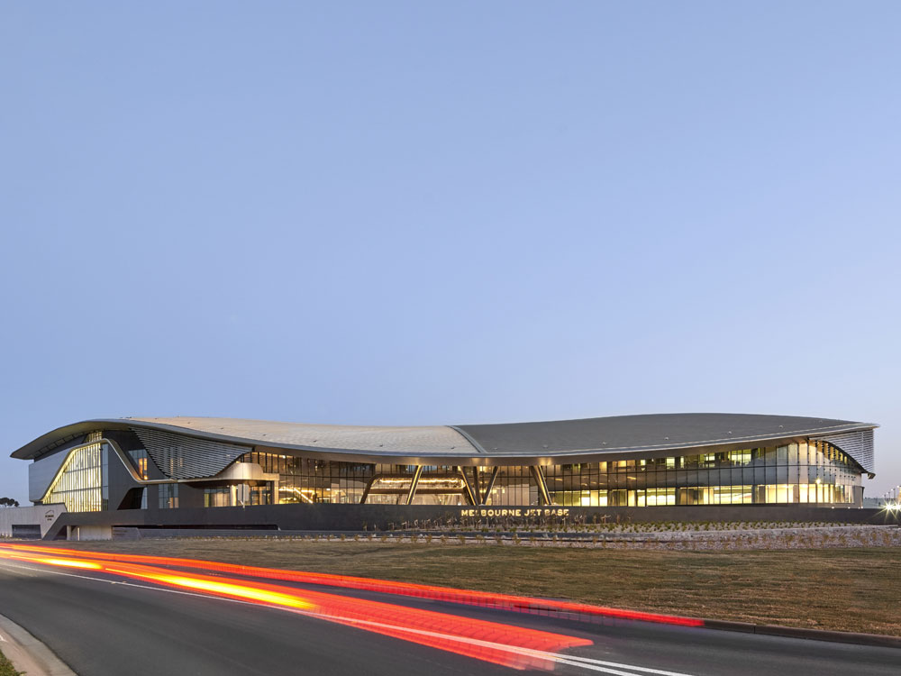 Kingspan roof system achieves double curved geometry at Melbourne Jet ...