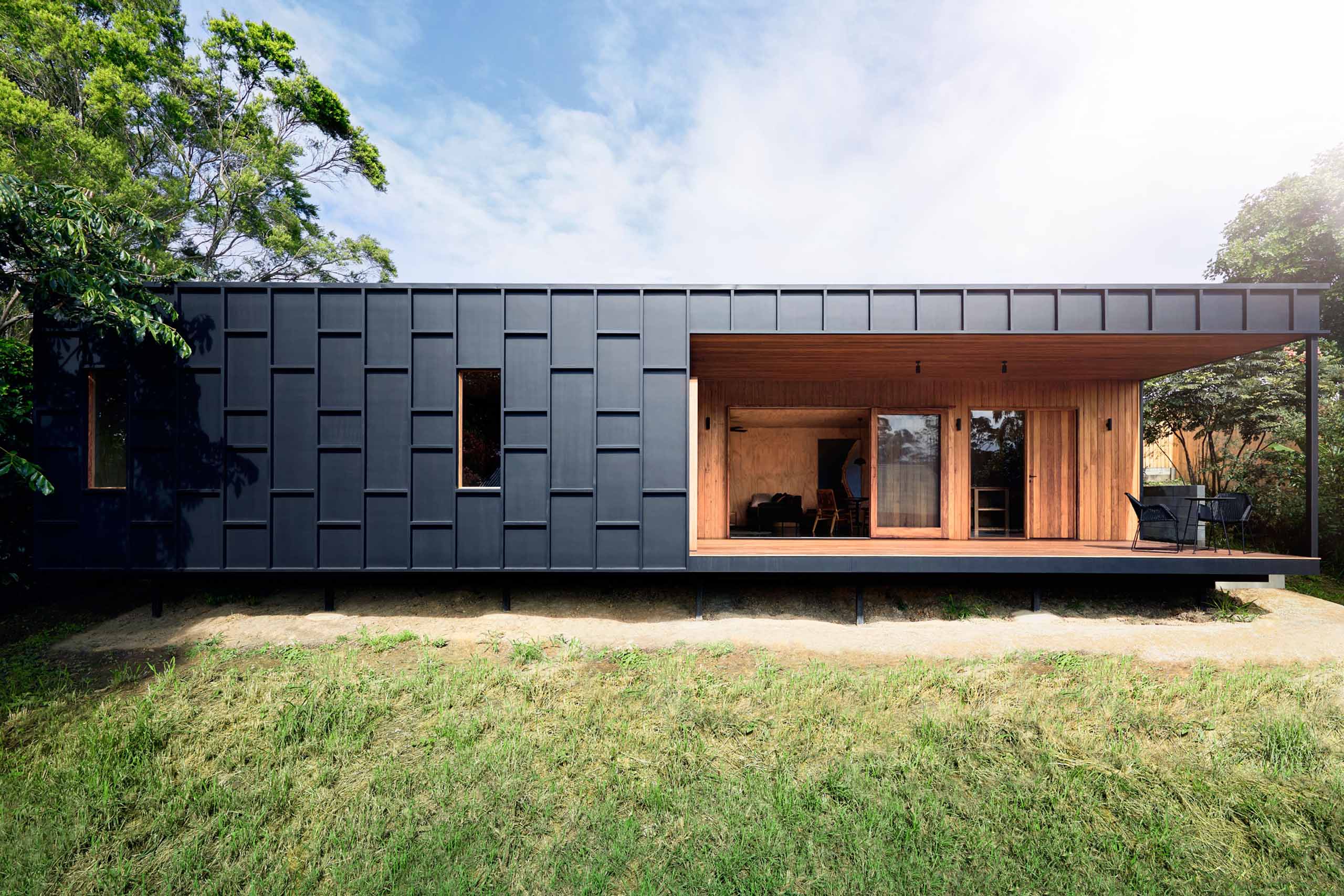 OCM House - Designing a simple timber home on a modest budget ...