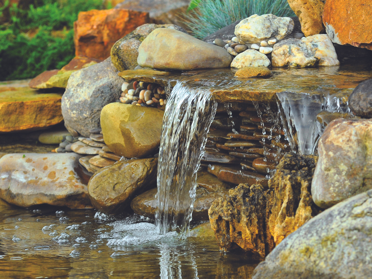 AquaMax Eco: Quality Filter Pumps For Watercourses | Architecture & Design