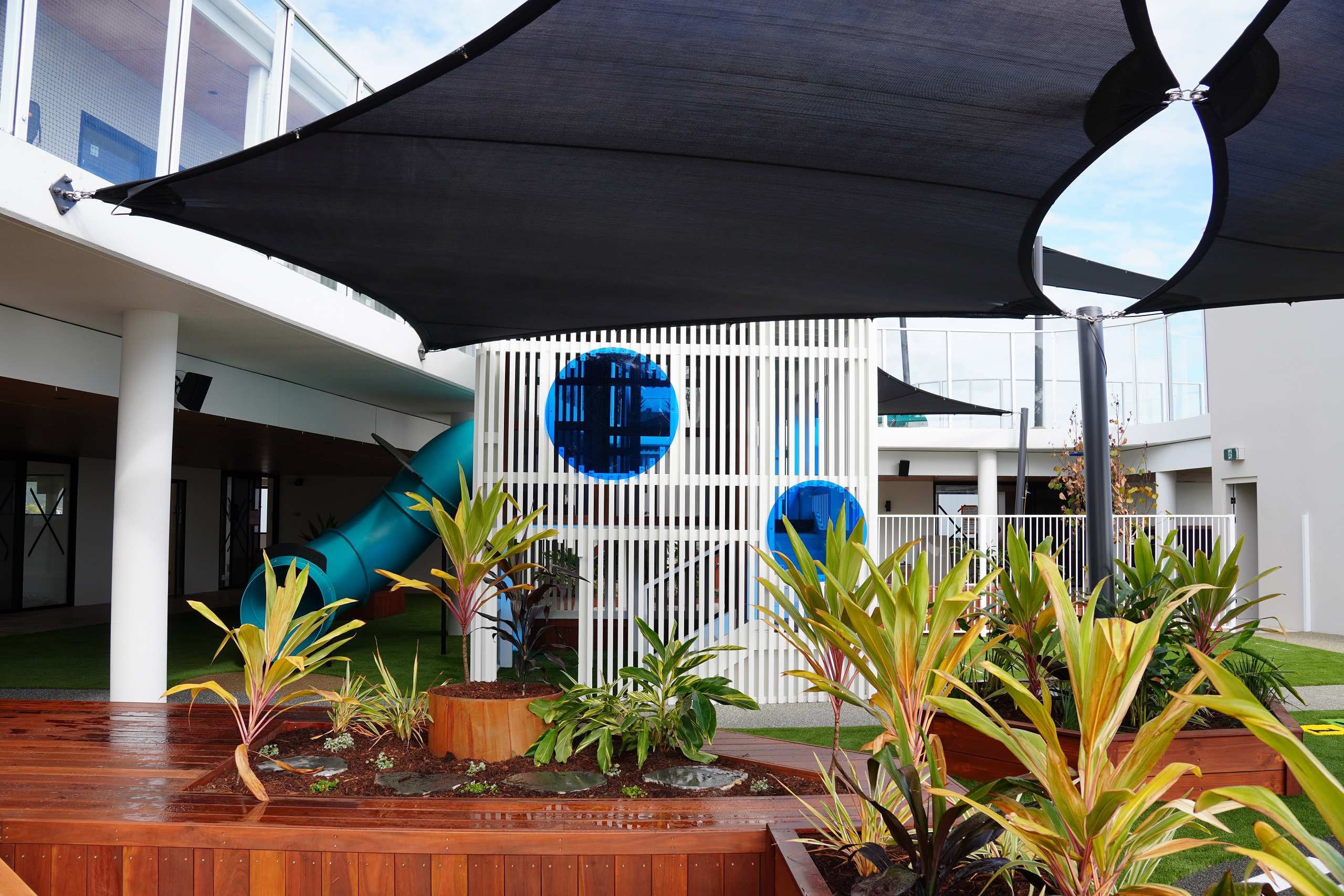 What makes Ferroshade the smart choice in large-scale shade ...