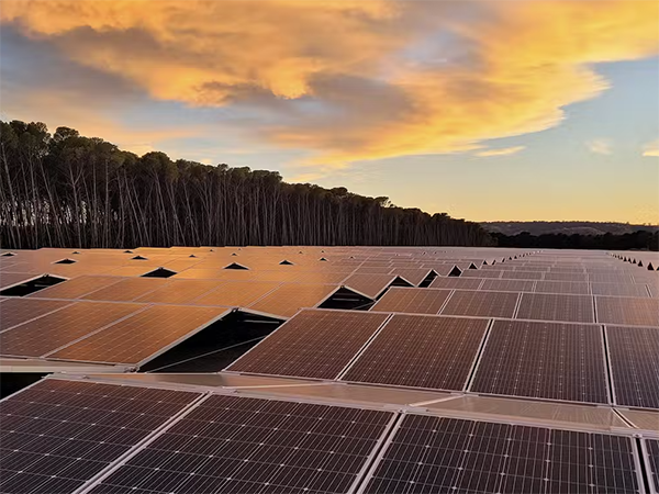 Climate change will affect solar power and grid stability across ...