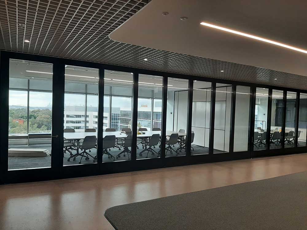 Operable walls enable space separation and acoustic division at UAC ...