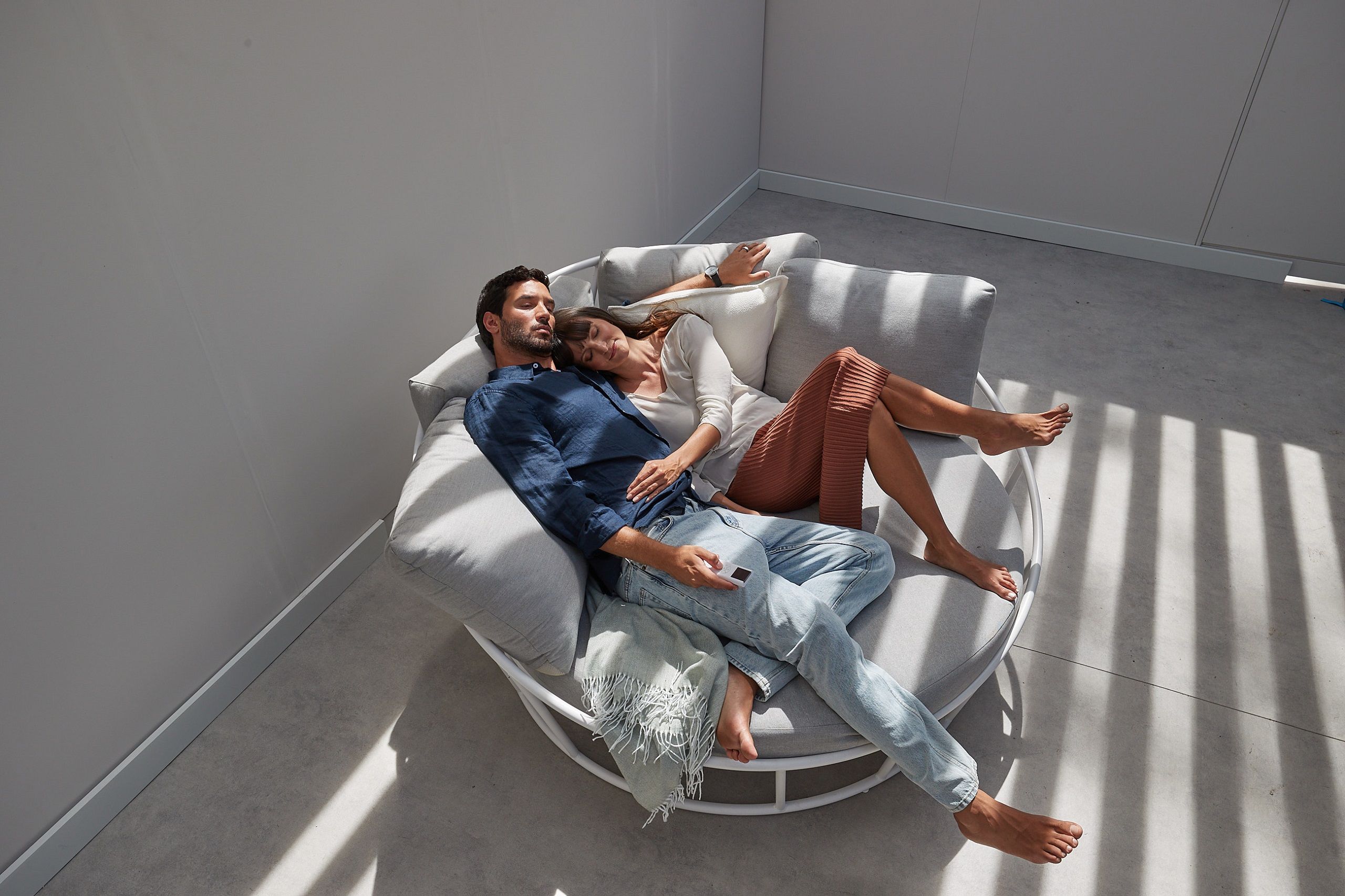 Automatic opening roof Vs manual opening roof | Architecture & Design