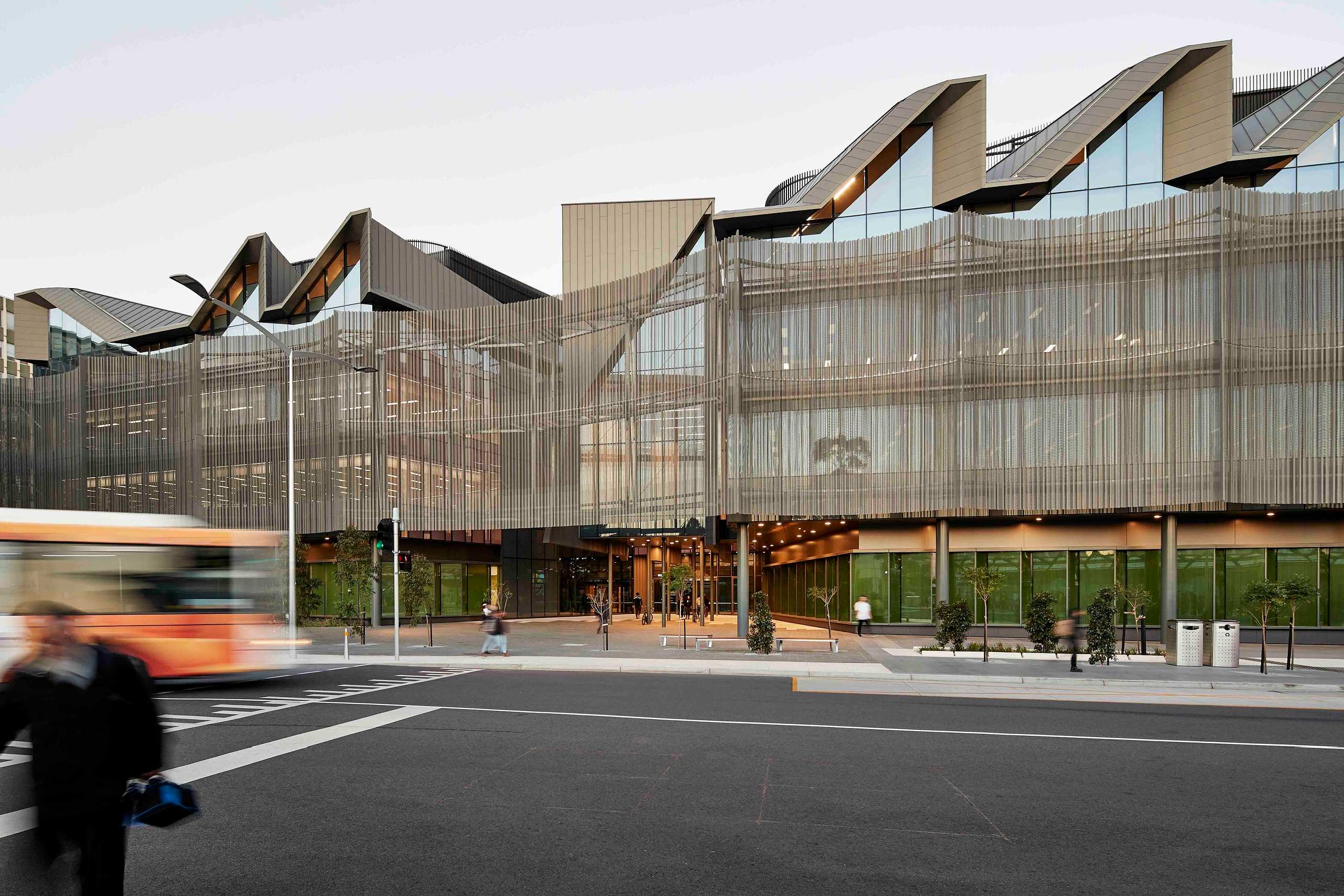VMZINC Quartz-Zinc finish cladding on Monash University building ...