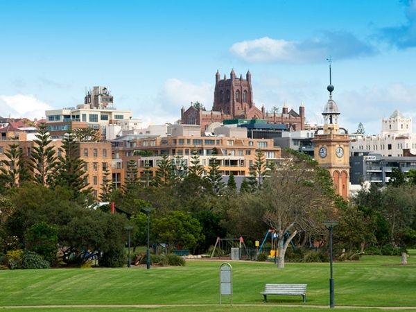 Adjustable Louvres and Commercial Aluminium Windows from The Sealeck ...